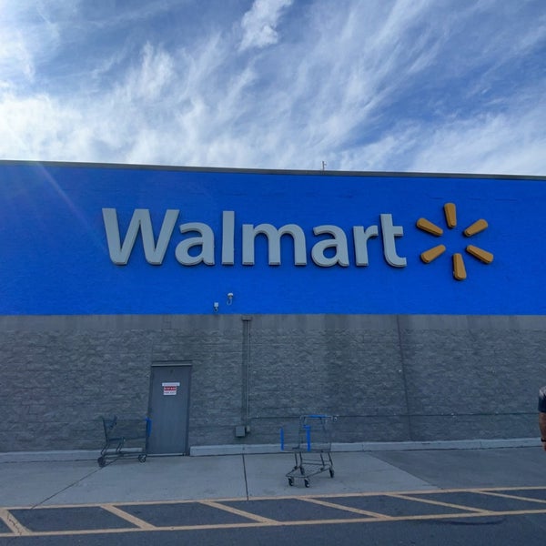 Walmart Supercenter - Big Box Store