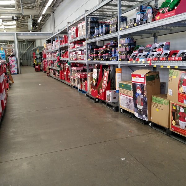 Walmart Supercenter - Big Box Store