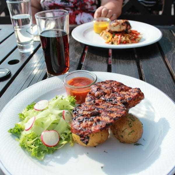 Restoran & Pubi Paat - Rohuneeme tee 53