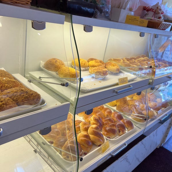 Akko Bakery 雅閣餅屋 - Erindale - 6 tips from 71 visitors