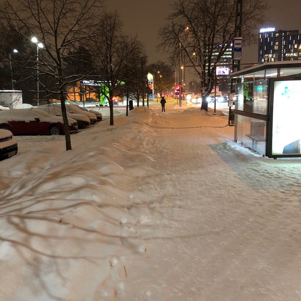 Pirni Bussipeatus - Bus Station in Mustjõe