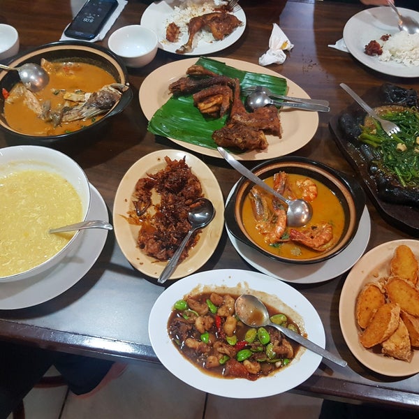 Photos at Muara Kuring - Seafood Khas Indonesia - Seafood Restaurant in ...