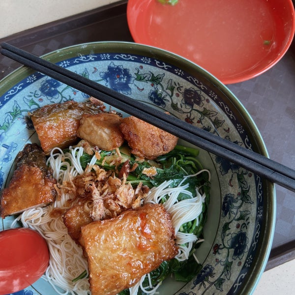 Kimly Coffeeshop - Clementi - 450 Clementi Ave. 3. #01-305.