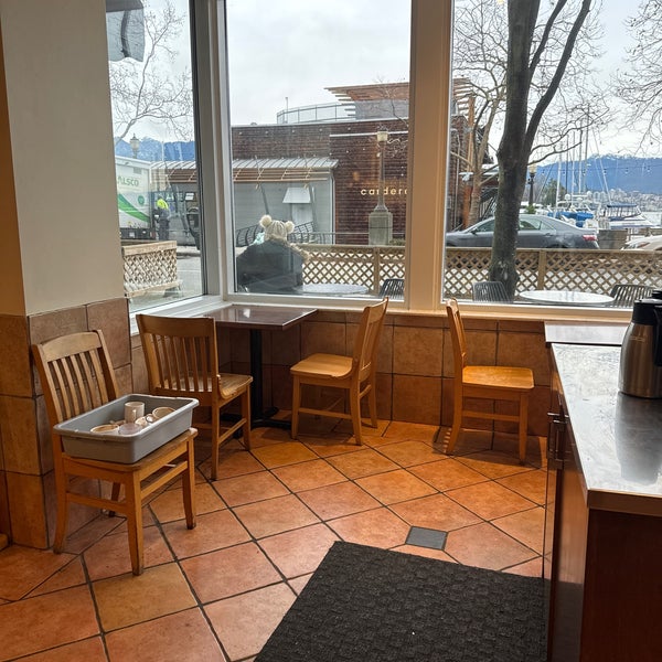 Cafe Villaggio - Coal Harbour - 1506 Coal Harbour Quay