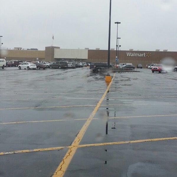 Walmart Supercenter - 7 tips from 811 visitors