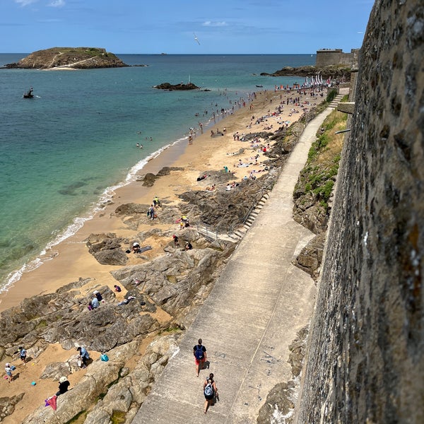 Plage de Bon Secours - Beach in Saint-Malo