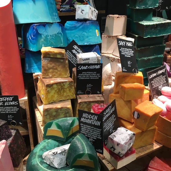 Lush (Now Closed) - Cosmetics Store in Stockholm