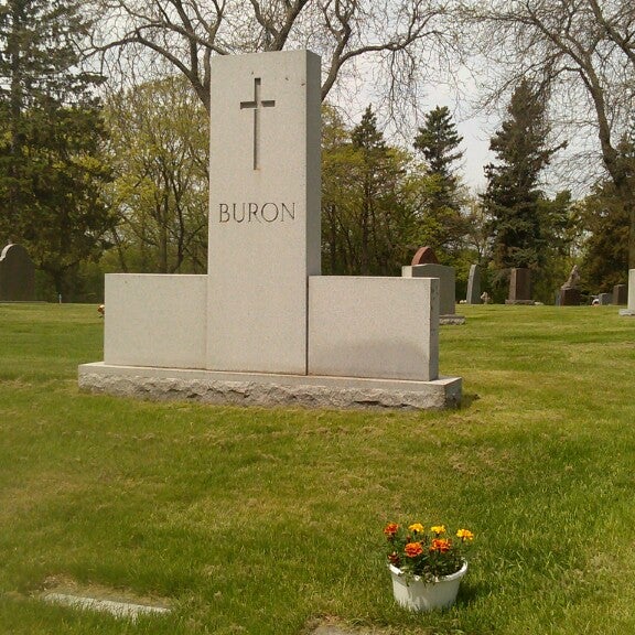 Resurrection Cemetery - Cemetery