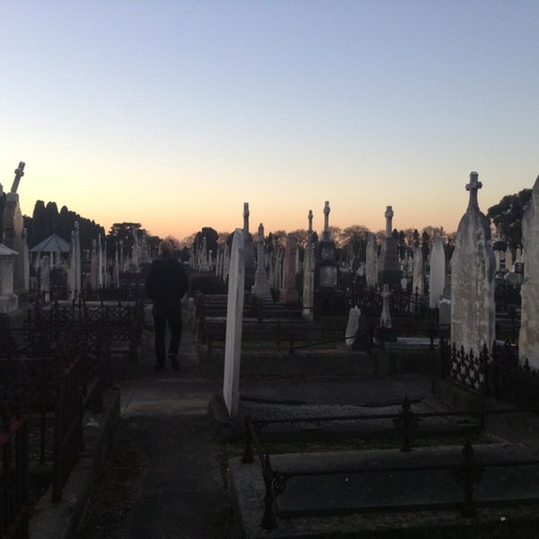 Melbourne General Cemetery - Parkville - College Cres