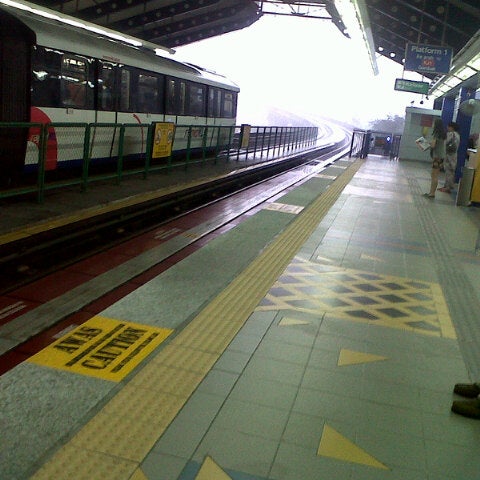 Photos at RapidKL Bank Rakyat-Bangsar (KJ16) LRT Station - Bangsar ...