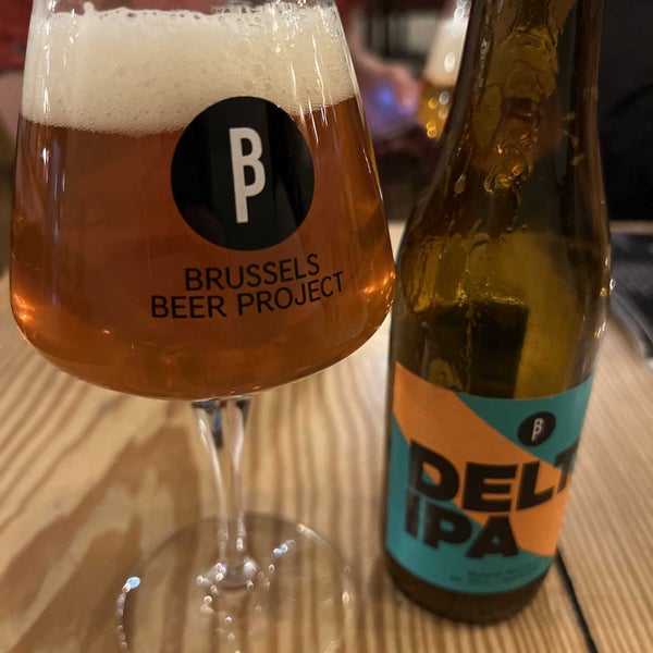 Bar Parallele (Now Closed) - Matonge - Place Fernand Cocqplein 27