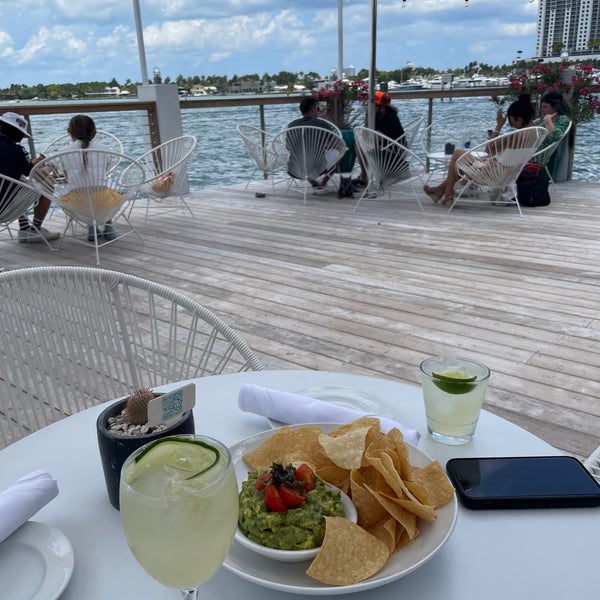 Photos at The Lido Bayside Grill - Venetian Islands - Miami Beach, FL