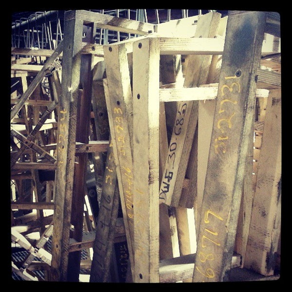 Universal Display & Fixtures Company - Lewisville, TX