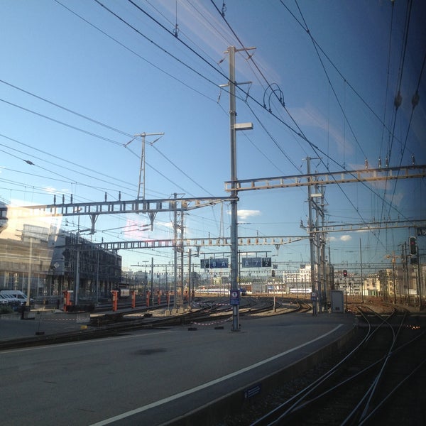 Gare de Genève Cornavin - Cornavin - Place de Cornavin 7