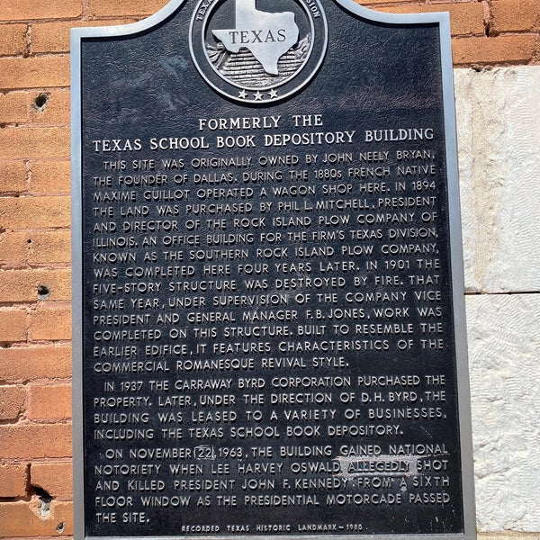 Dallas County Records Building - Government Building in Dallas