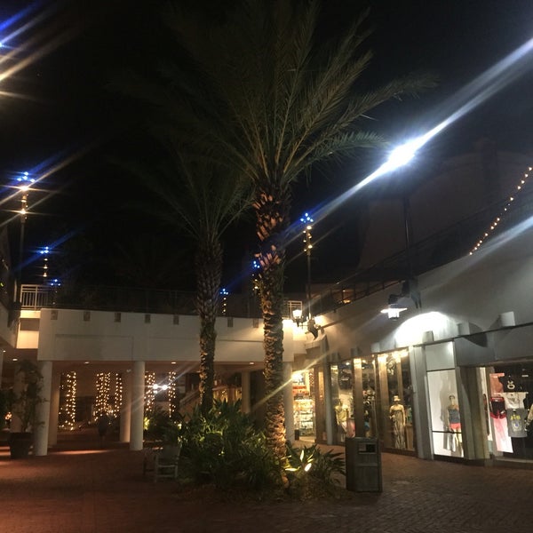 Regal Pointe Orlando 4DX & IMAX - Movie Theater