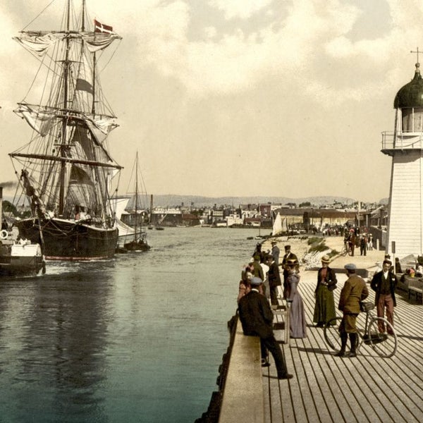 Photos at Littlehampton Railway Station (LIT) - Train Station in ...