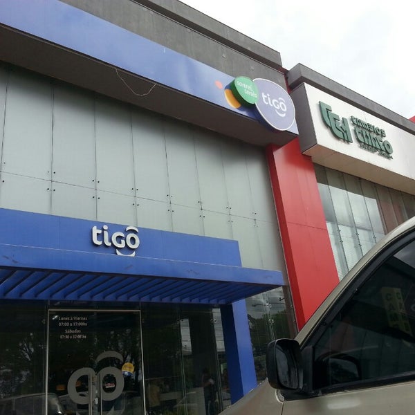 Photos at Edificio TIGO Ciudad del Este - Building in Ciudad del Este