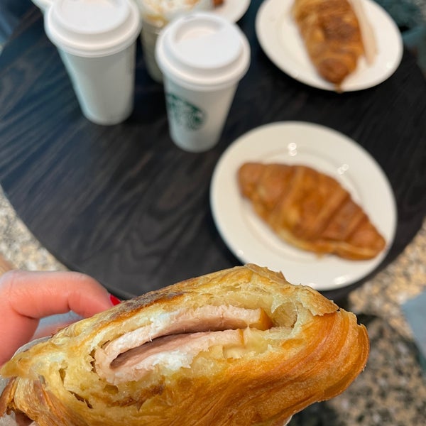 Starbucks (ستاربكس) - Coffee Shop in Doha