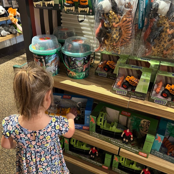 Nashville Zoo Gift Shop - Nashville Zoo At Grassmere