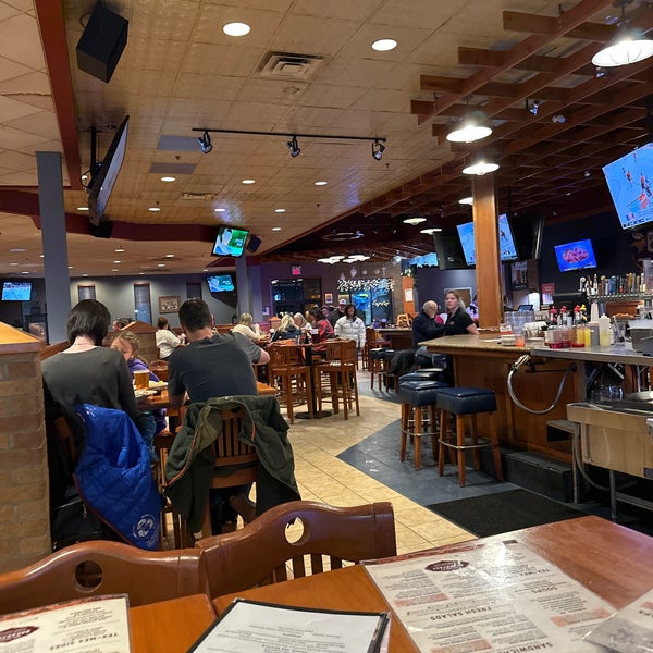 Cuzzy's Brick House - Chaska, MN
