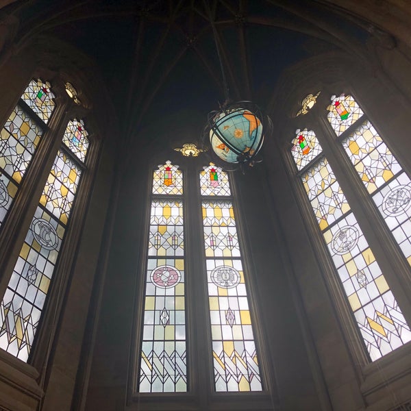 UW: Suzzallo Library - University District - 1 NE Pacific St