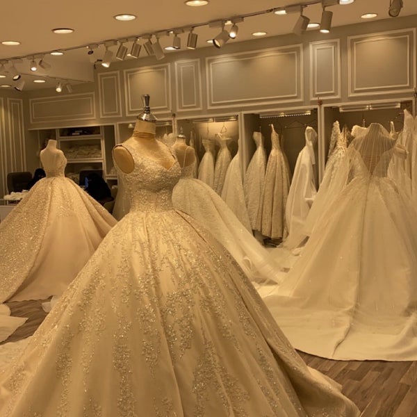 Jamjoom Commercial Center | مركز الجمجوم التجاري - العزيزية - 37 tips ...