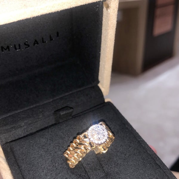 Photos at Musalli Jewellery | مجوهرات مصلي - الشاطئ - جدة, منطقة مكة