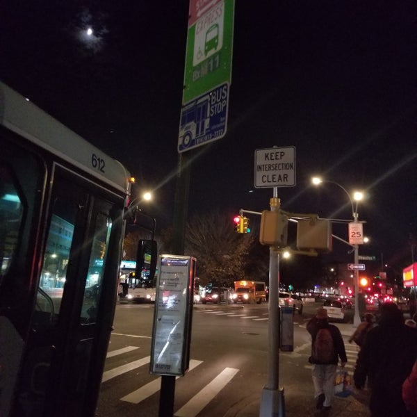 MTA MaBSTOA & Bee-Line Bus at White Plains Rd. & Pelham Pkwy (Boston Rd ...