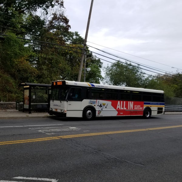 the bee-line system Bus Stop - Central Park Av & Palmer Rd (20, 20X, 21 ...