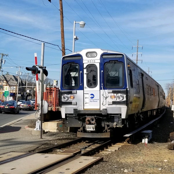 LIRR - Lakeview Station - 3 tips