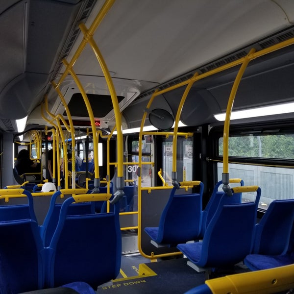 Bee-Line 20 Bus Cross County/White Plains - Bus Line in Bronx