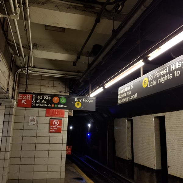Photos at MTA Subway - 4th Ave/9th St (F/G/R) - Metro Station in Gowanus