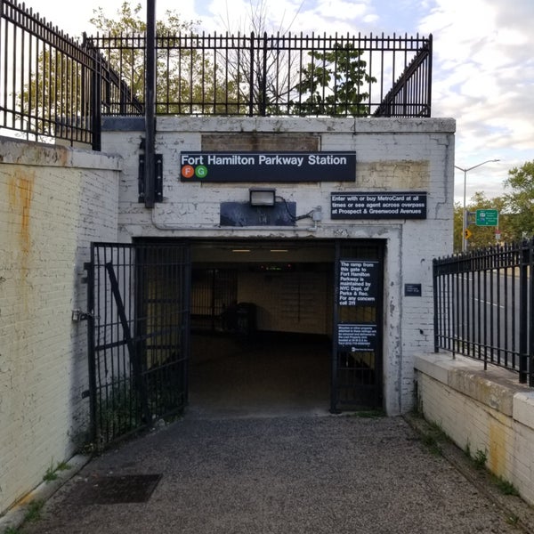 Photos at MTA Subway - Fort Hamilton Pkwy (F/G) - Windsor Terrace - 4 tips