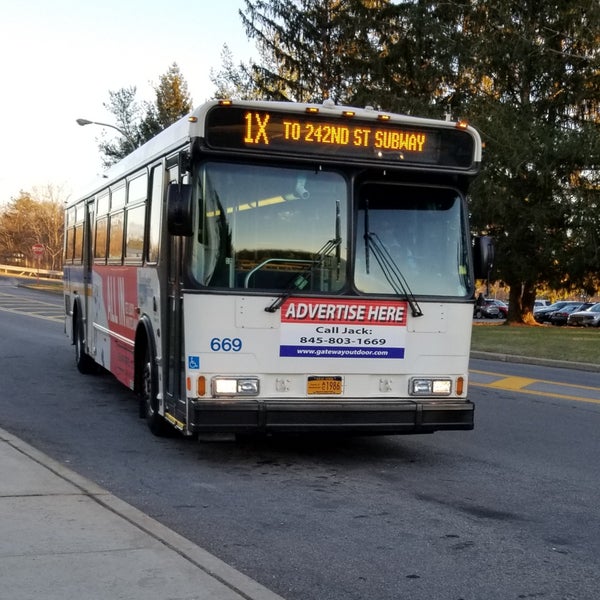 Bee-Line Bus Route 1C / 1X / 40 / 41 LTD / 43 / OWL at the Westchester ...