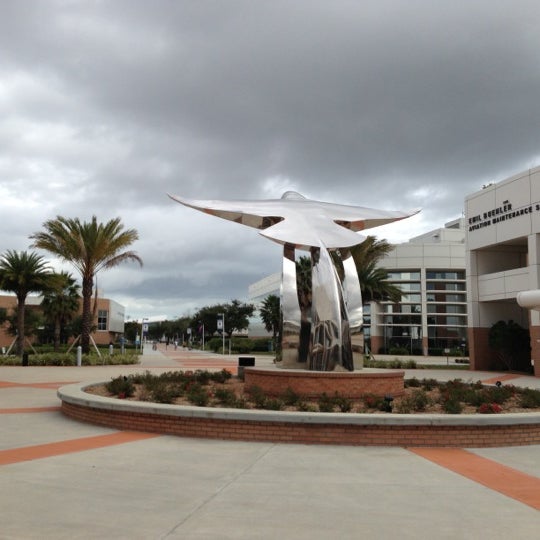 Embry-Riddle Aeronautical University - 12 tips