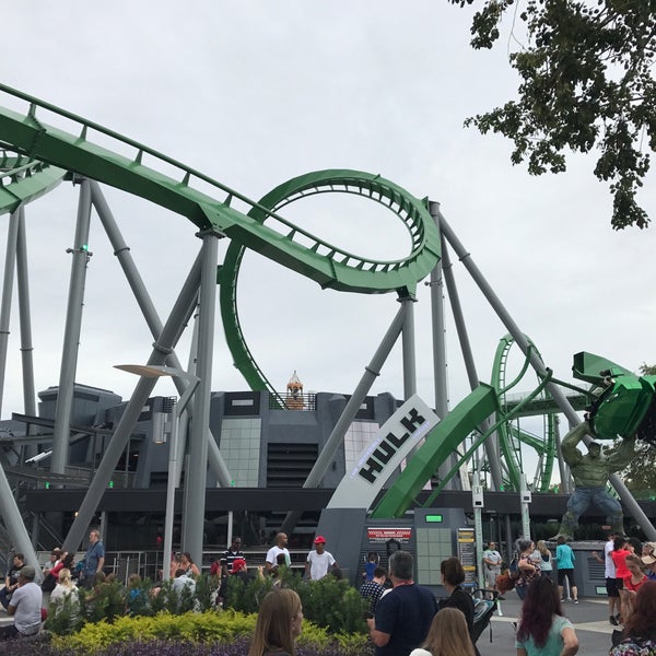 Hulk Elevator - Amusement Park in Orlando