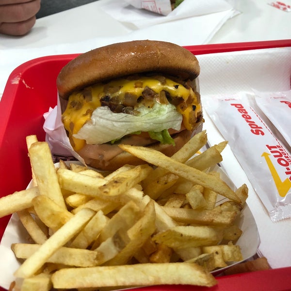 In-N-Out Burger - Fast Food Restaurant in Stockton