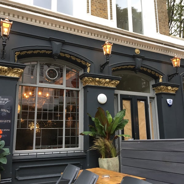 The Sir Richard Steele - Pub in Belsize