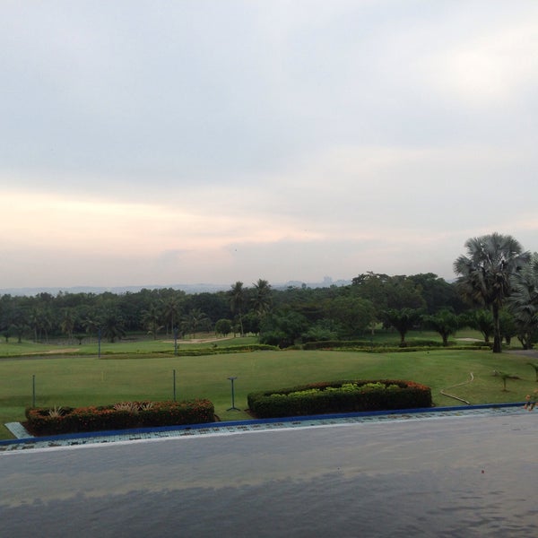 Tering Bay Golf & Country Club - 3 tips from 153 visitors