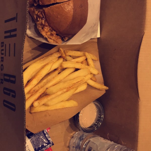 The B60 Burger - العقيق - الرياض, منطقة الرياض‎