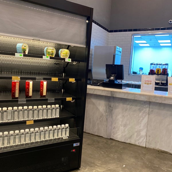 Signature - Juice Bar in الملز