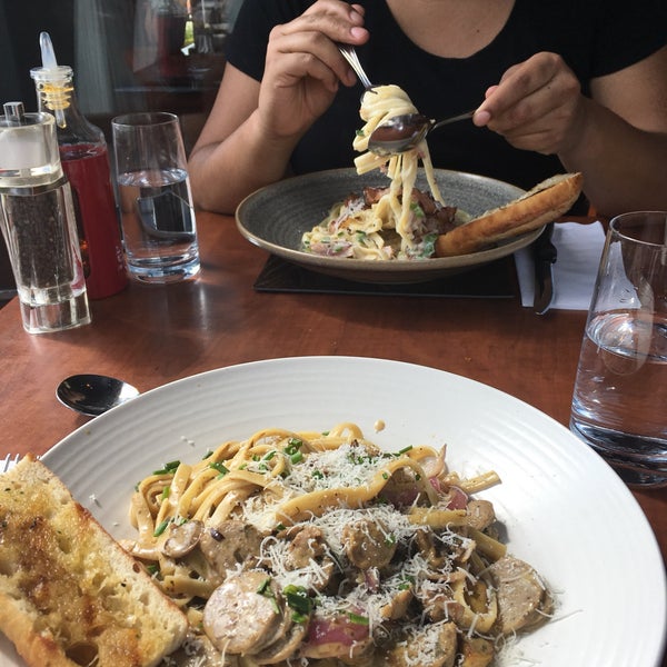 La Piazzetta Magog - 399 Rue Principale Ouest