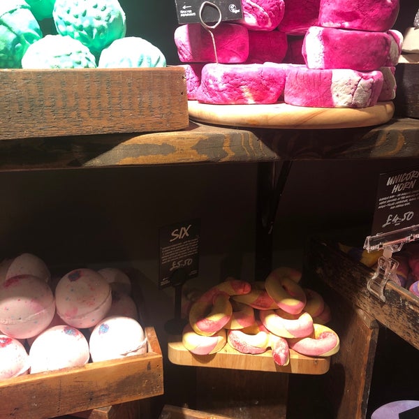 Lush - Cosmetics Store in Mayfair