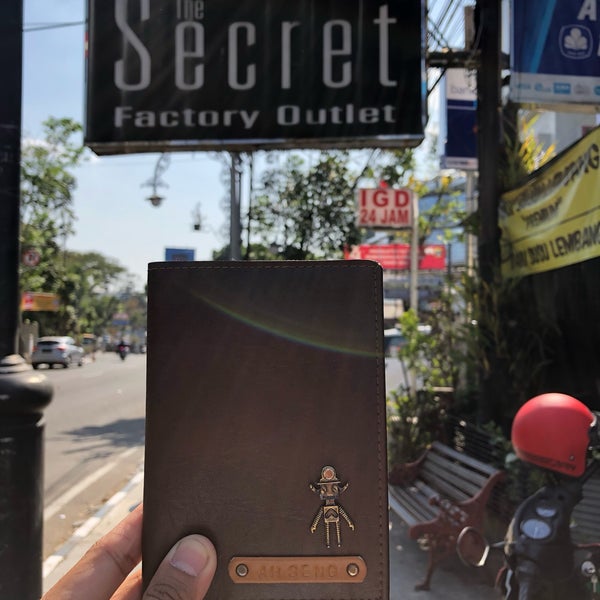 The Secret Factory Outlet - Clothing Store