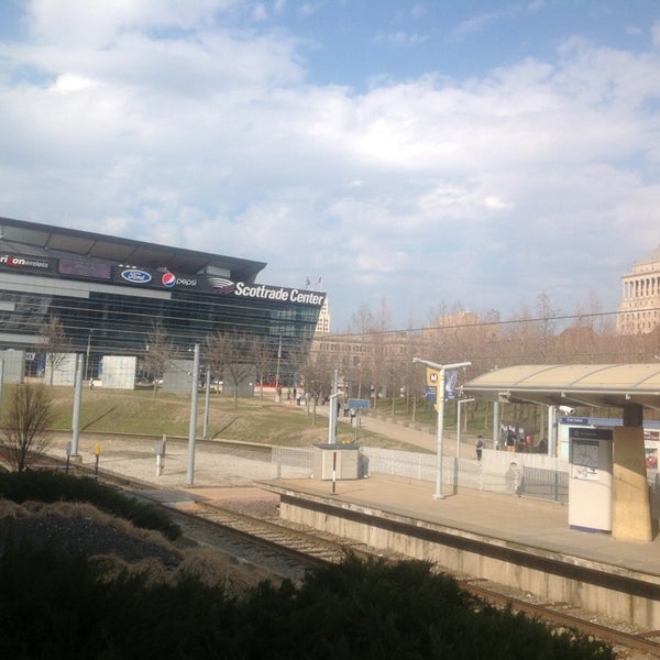 Kiel Center Parking Garage