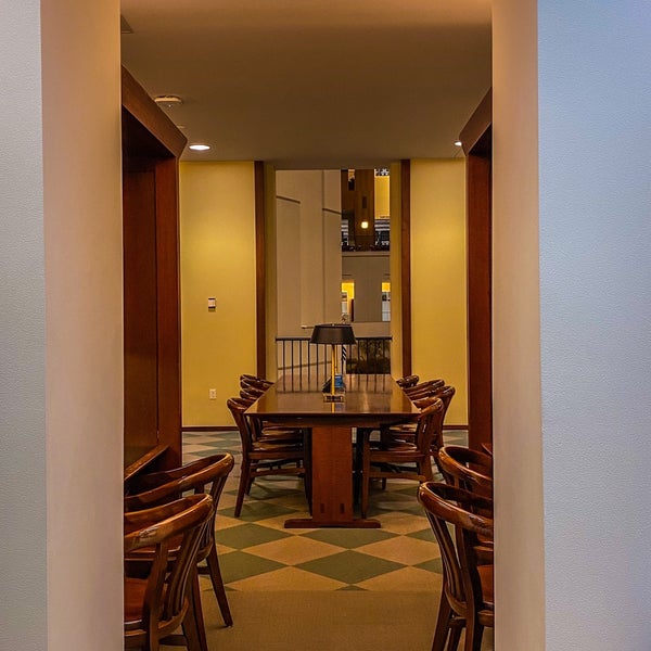 Photos at William T. Young Library - 22 tips