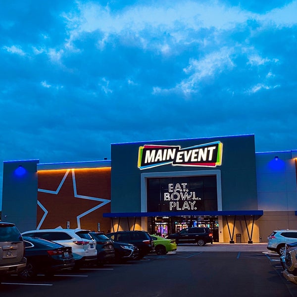 Main Event - 2 visitors