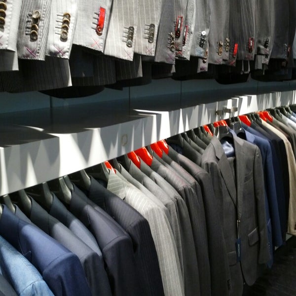 SuitSupply - SoHo - 453 Broome St