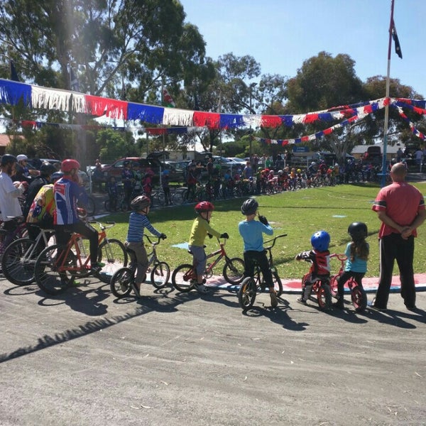 Findon Skid Kids Cycle Speedway